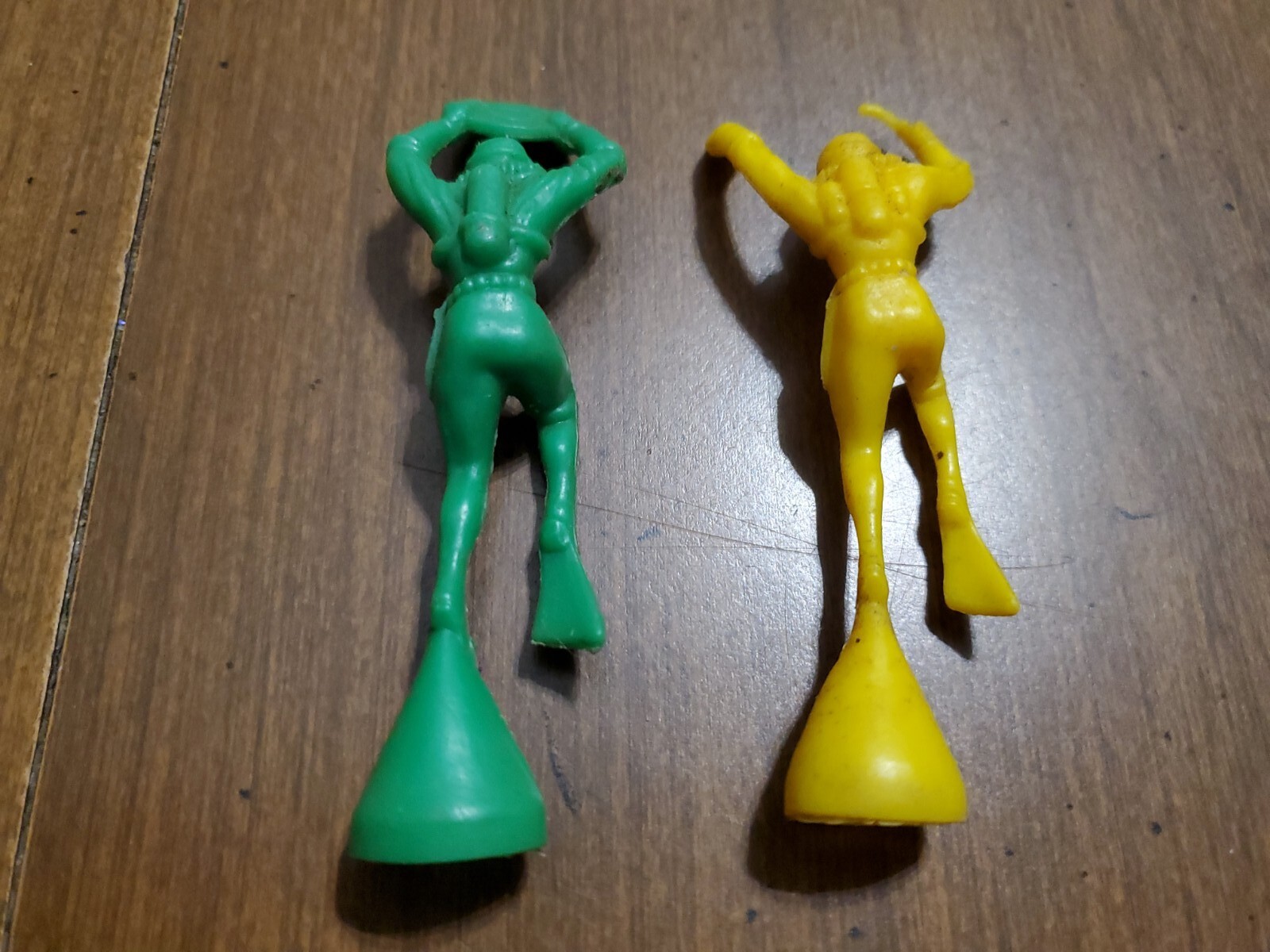 Vintage lot 2 different Kellogg's baking soda frogmen no caps cereal ...