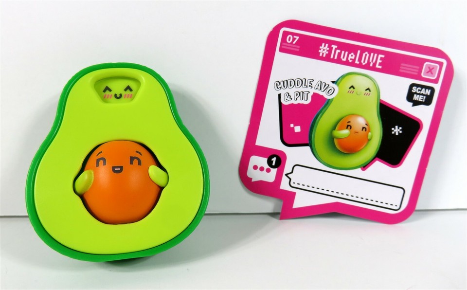 Oh My Gif Series 1 Cuddle Avo & Pit #TrueLOVE Figure | eBay