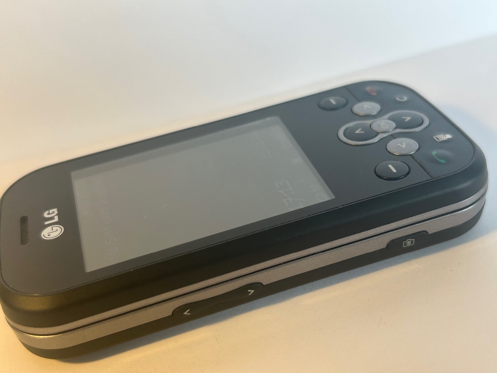 LG KS360 Titanium & Blue/Black Silver/White Pink (Unlocked) Mobile ...