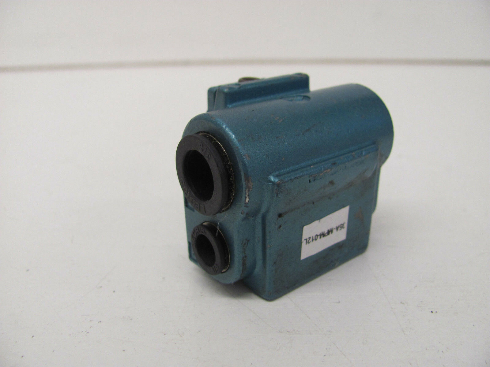 MAC VALVES 35A-MPM-012L SOLENOID VALVE COIL 24VDC 2.4 WATT 120PSI USED ...