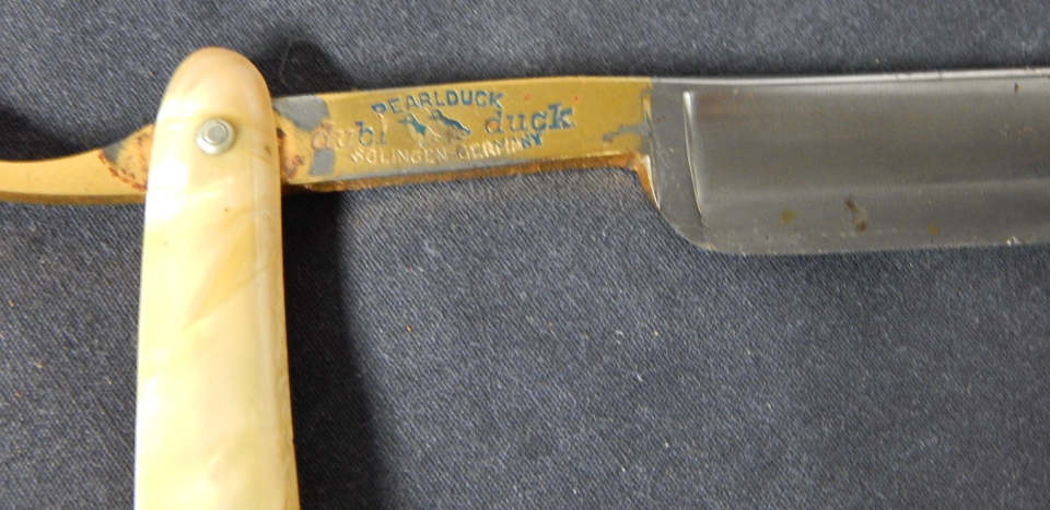 VINTAGE PERALDUCK DUBL DUCK "GOLDEDGE" STRAIGHT RAZOR IN ORIGINAL BOX ...