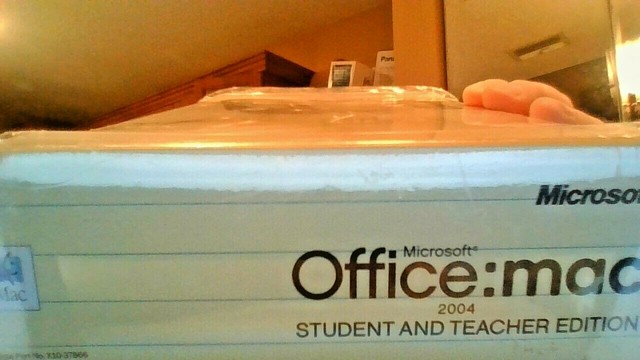 Microsoft Office 2004 Student & Teacher Edition (MAC) 3 User License ...