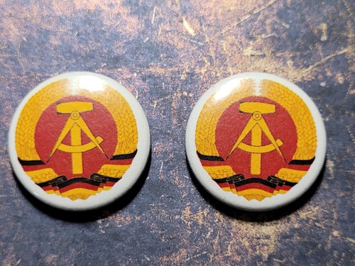 2 Stück DDR Retro, Button 25mm, Pin, Deutsche Demokratische Republik ...