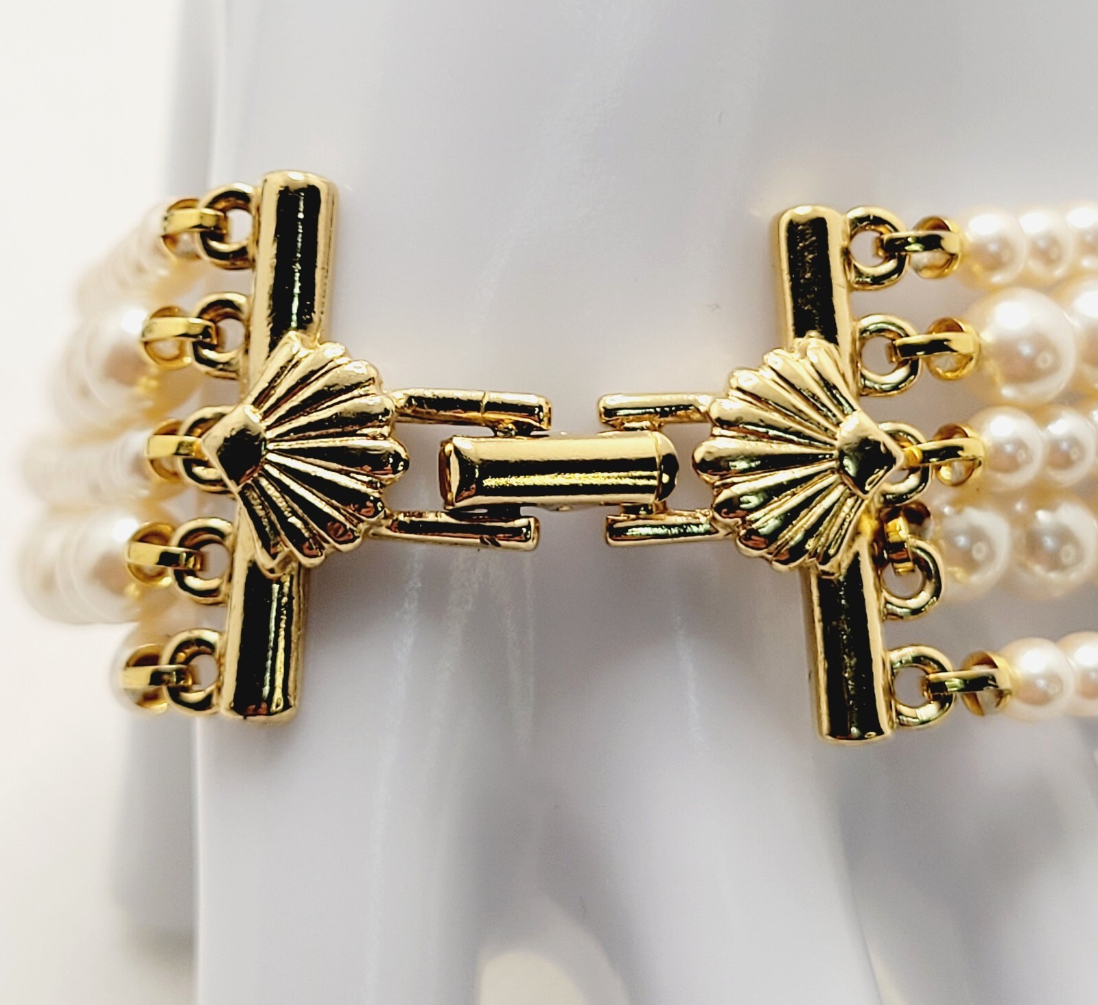 Vintage Richelieu Faux Pearl 5 Strand Bracelet Gold Tone Clam Shell ...