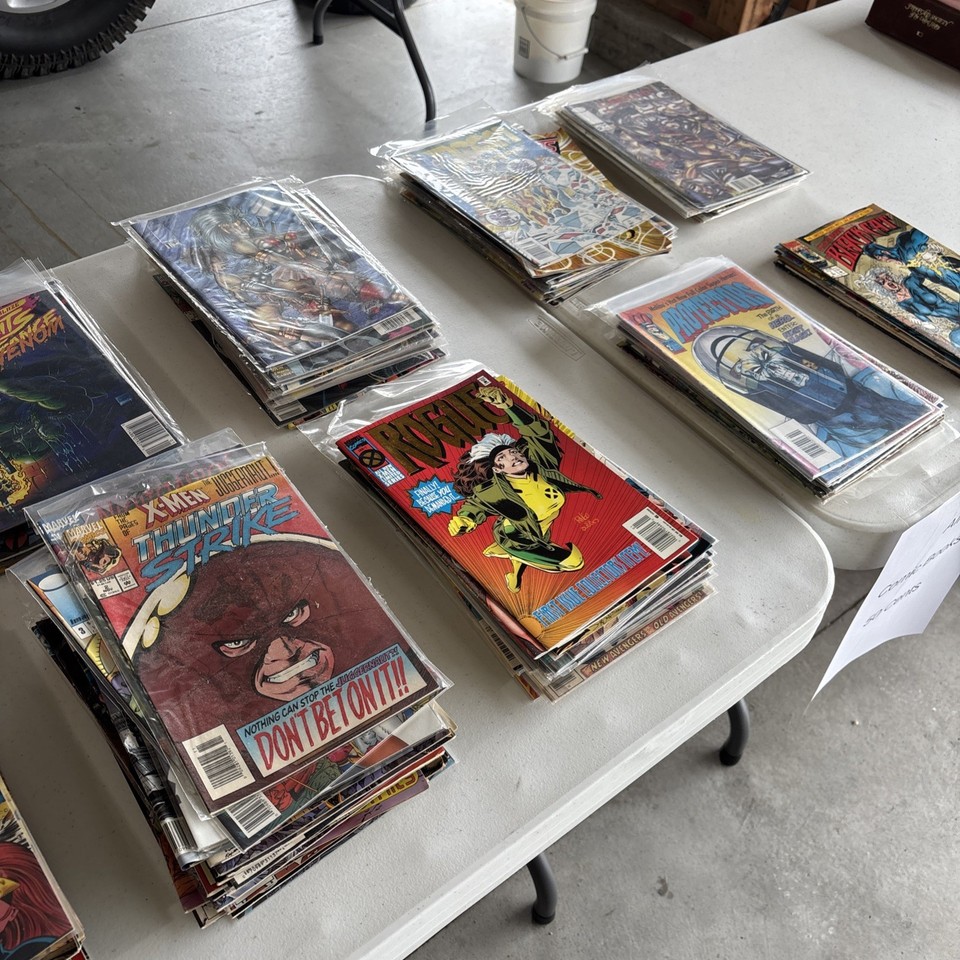 Vintage Comic Book Lot of 30 Mixed Issues Assorted Genres Collectible ...