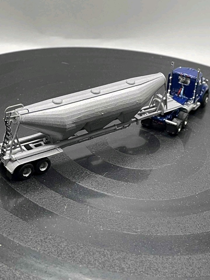 N Scale 1/160 Painted KW T-880 Daycab Truck With 3 Bay Dry Bulk Trailer ...