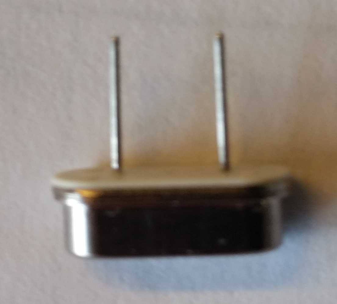 Crystal 4.000MHz ±30ppm 20pF 120 Ohms in HC-49/US, CTS p/n ATS040 - 100 ...