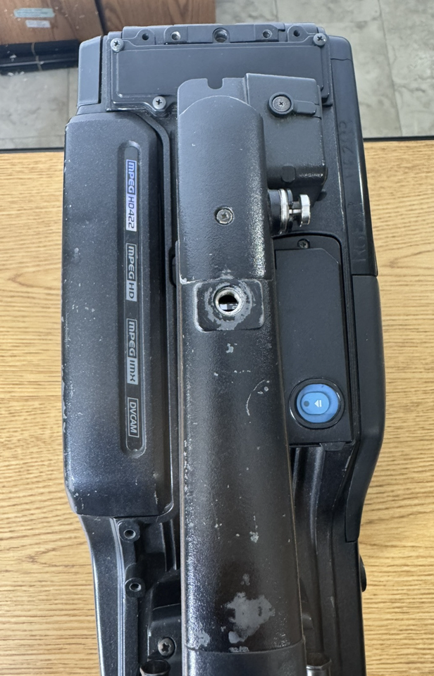 Sony PDW-F800 XDCAM HD Professional Camcorder w/Sony HDVF-20A ...