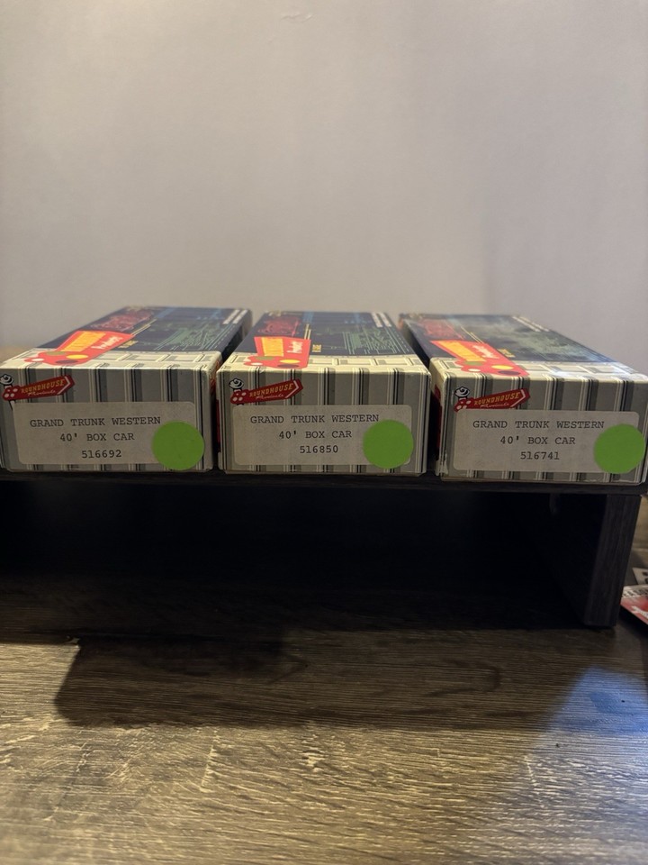 Roundhouse HO 40' Box Cars LOT OF 3 , Grand Trunk Western, #516850 ...