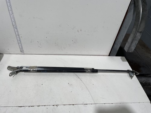 Toyota Hiace Tailgate Struts RZH125 11/1989-12/2004 | eBay Australia
