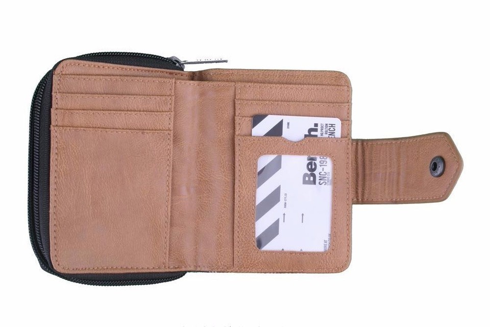 Bench Womens Black Lovelock Bramhall Card Wallet Coin Purse Aztec Dogs ...