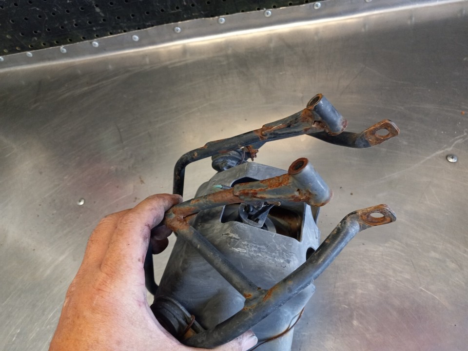 #102 1985 SUZUKI LT250R HEADLIGHT LIGHT GUARD SHIELD COVER BULB | eBay