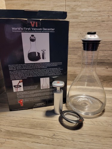 Metrokane V1 Worlds first vacuum decanter With Original Box | eBay