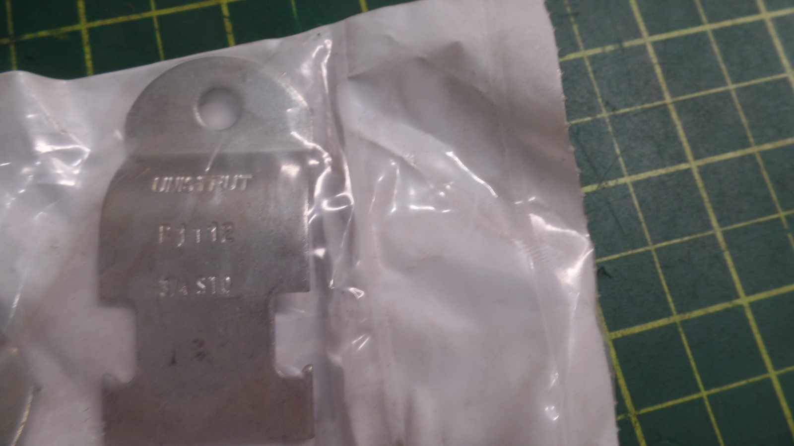 GENUINE UNISTRUT P1112 3/4" HOSE CLAMP ASSEMBLY, P 1112, NIB, N.O.S SET ...