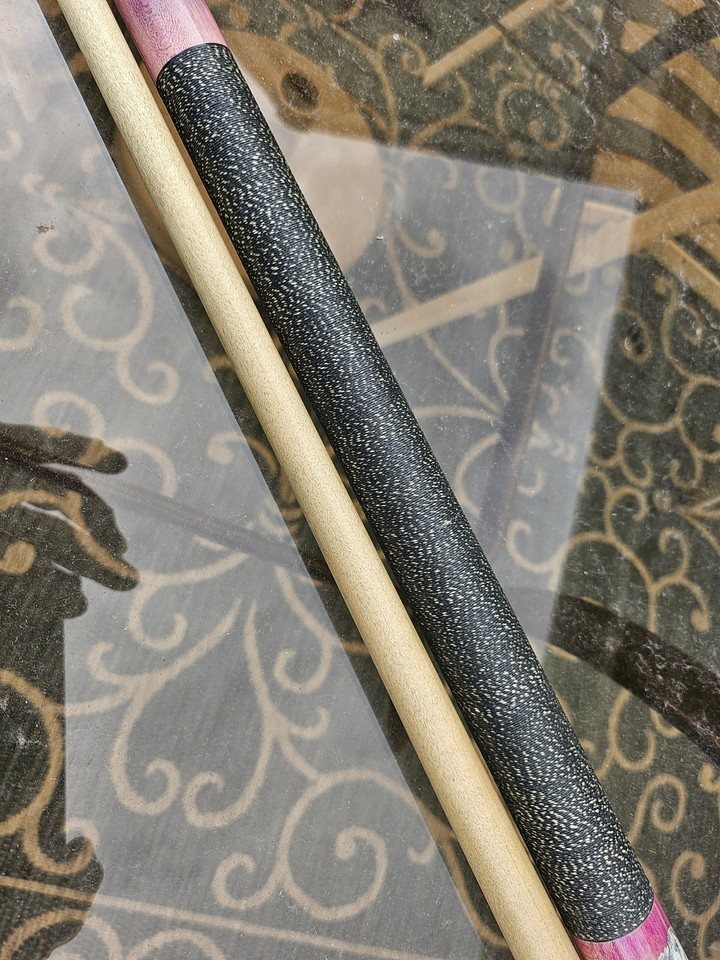 McDermott "Great Wolf" Pool Cue 58", Approx 20 OZ Straight, True ...