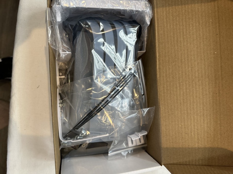 Lian Li O-11D EVO White Dynamic PC CASE with 3 Accessories! GPU Risers ...