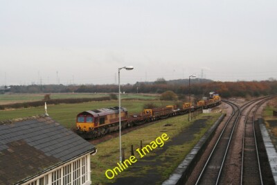 Photo 6x4 Goods train passing Brocklesby Station Ulceby/TA1014 EWS ...