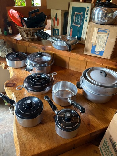 Vintage 1950’s Wear Ever Hallite Aluminum cookware set. 23 pieces ...