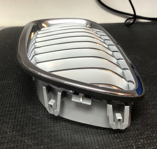 BMW 5 Series Front Left Driver Side Chrome Kidney Grill 51137336477 OEM ...