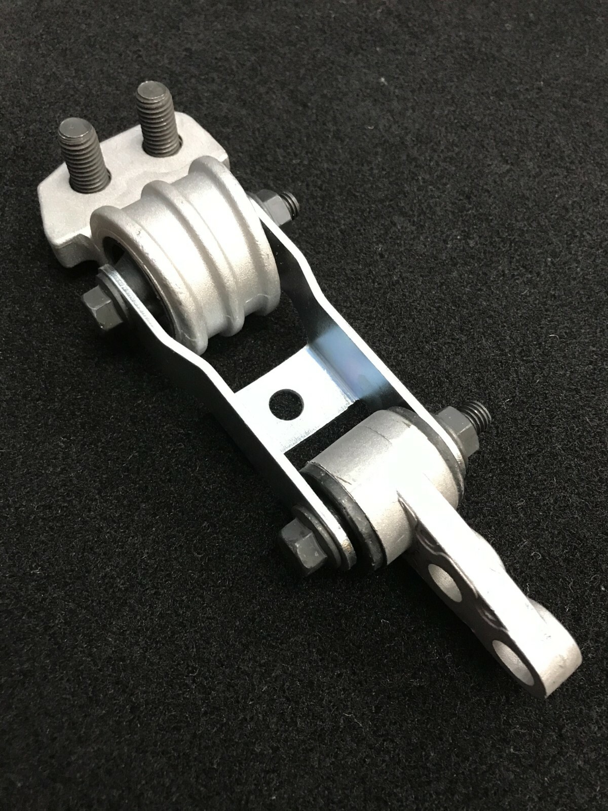 Hutchinson Made Engine Torque Rod Mount 524822 - Lower for VOLVO ...