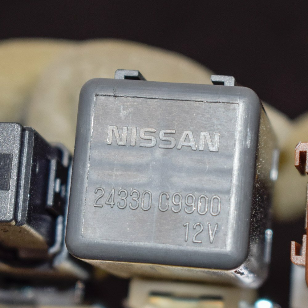 Boîte relais fusible NISSAN QASHQAI sans clé J11 5WK48776 24330C9900 ...