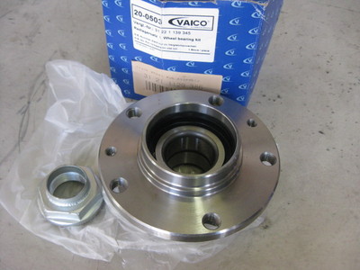 BMW E34, E31, E32 Vaico Front Wheel Bearing Kit 31211129386 | eBay