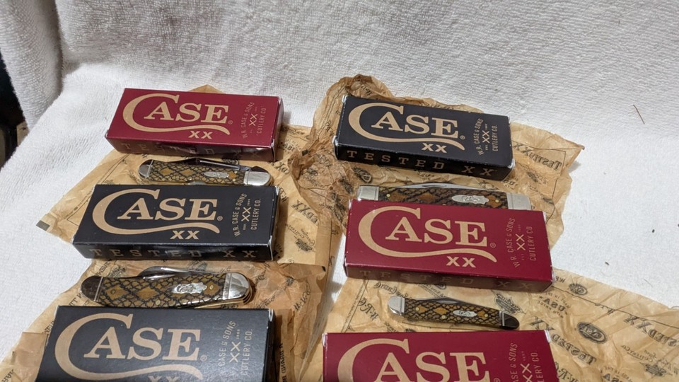 Case XX Magician's Rattlesnake/Barbed Wire Antique Bone SMKW Exclusive ...