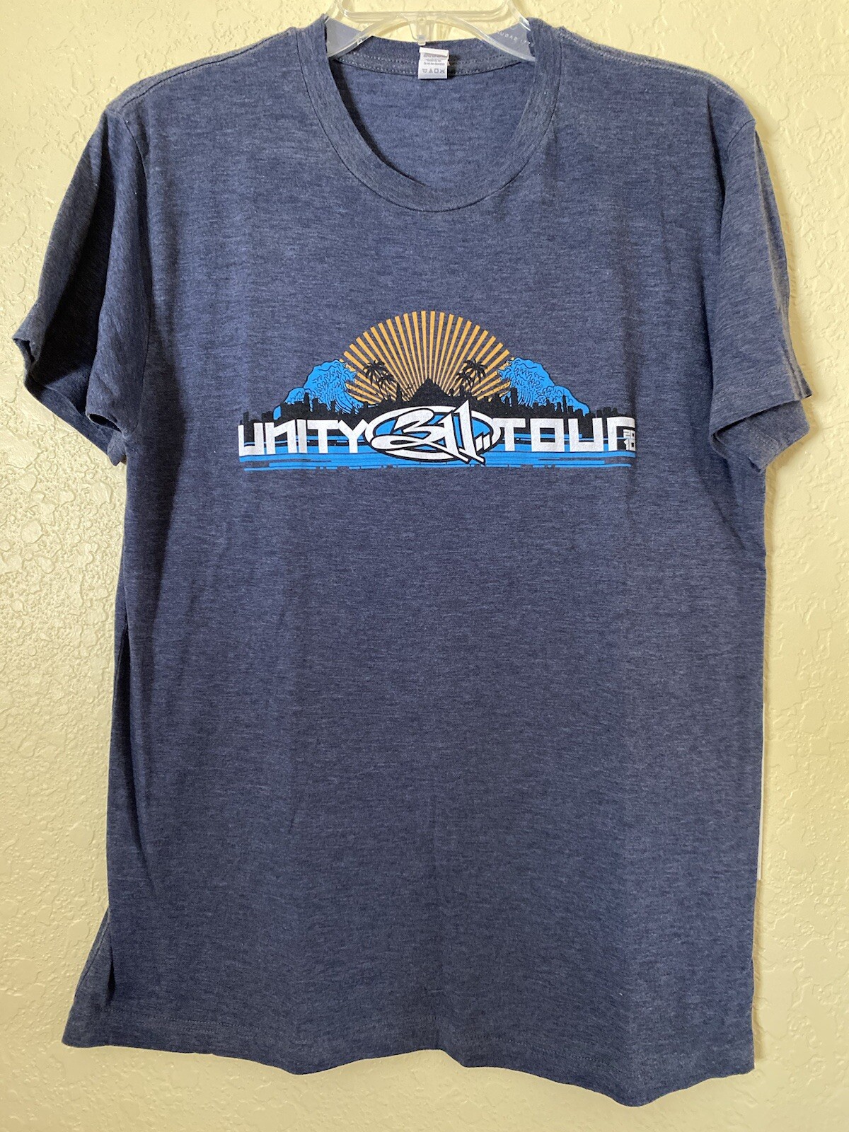 311: VINTAGE INAUGURAL “UNITY” TOUR T-SHIRT (2010). … - Gem