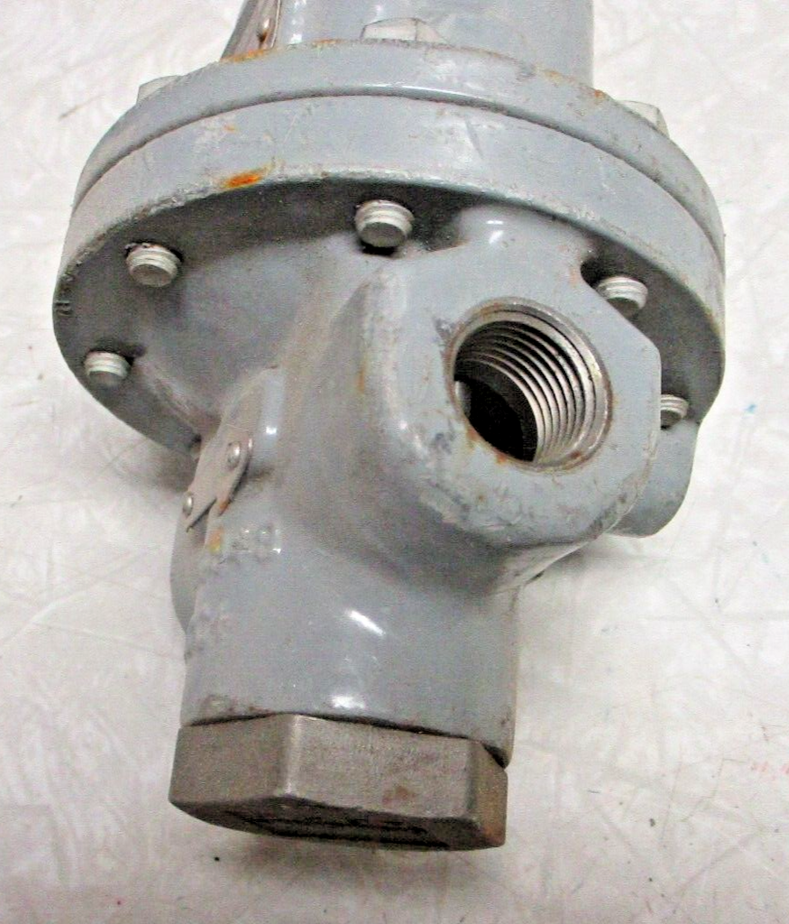 FISHER MR95H Regulator 1/2" NPT, Spring Range 15-30 psi, Max In/Out 300 ...