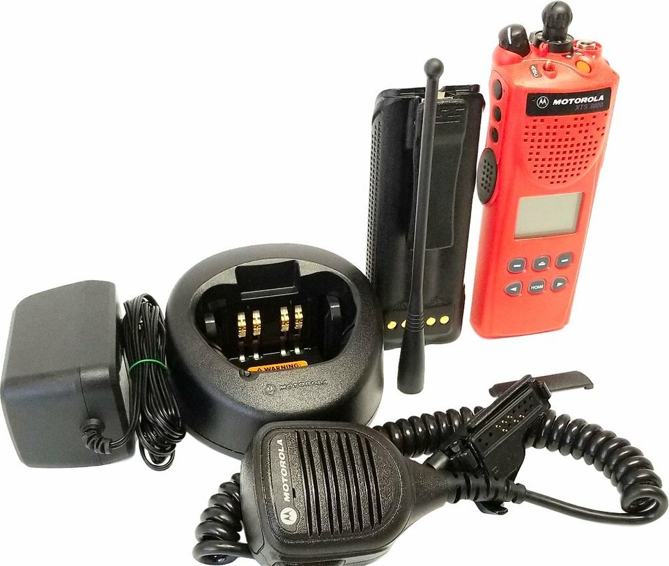 Motorola XTS3000 Model II 800 MHz Smartzone Digital Two Way Radio ...