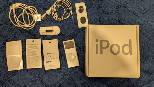 Apple iPod Nano 2nd Generation Model A1199 4GB Silver - Tested Working ...