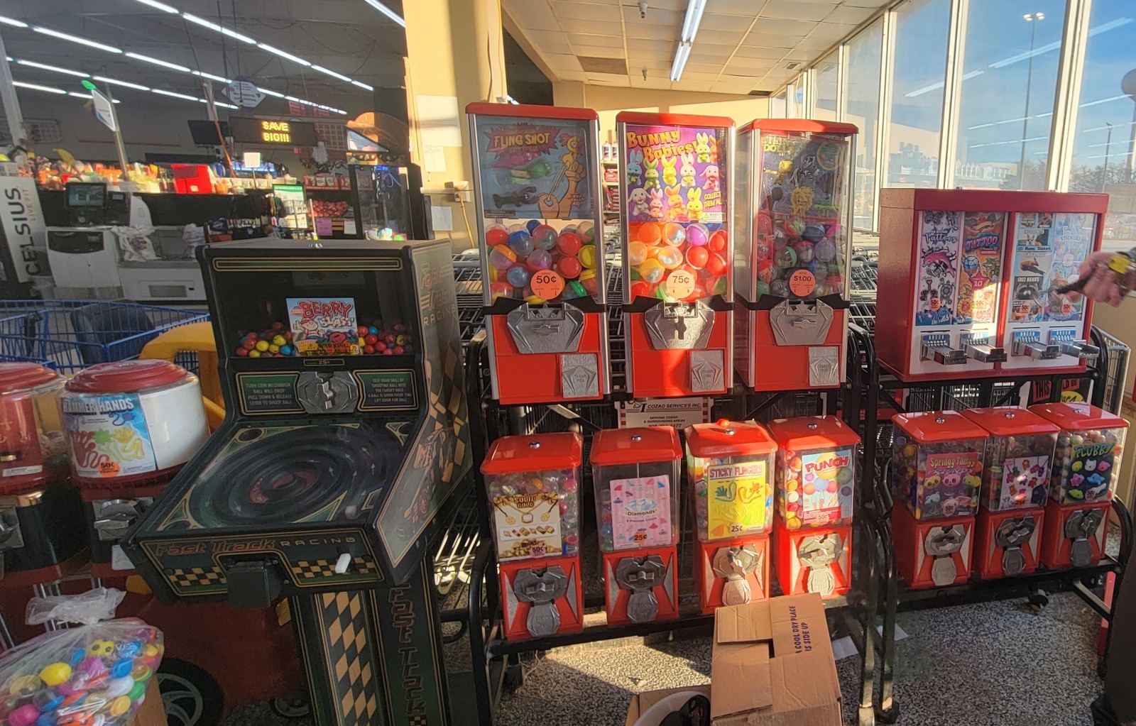 High 7 Rack J Stand Gumball,Toy, Sticker Vending Machine Oak Beaver ...