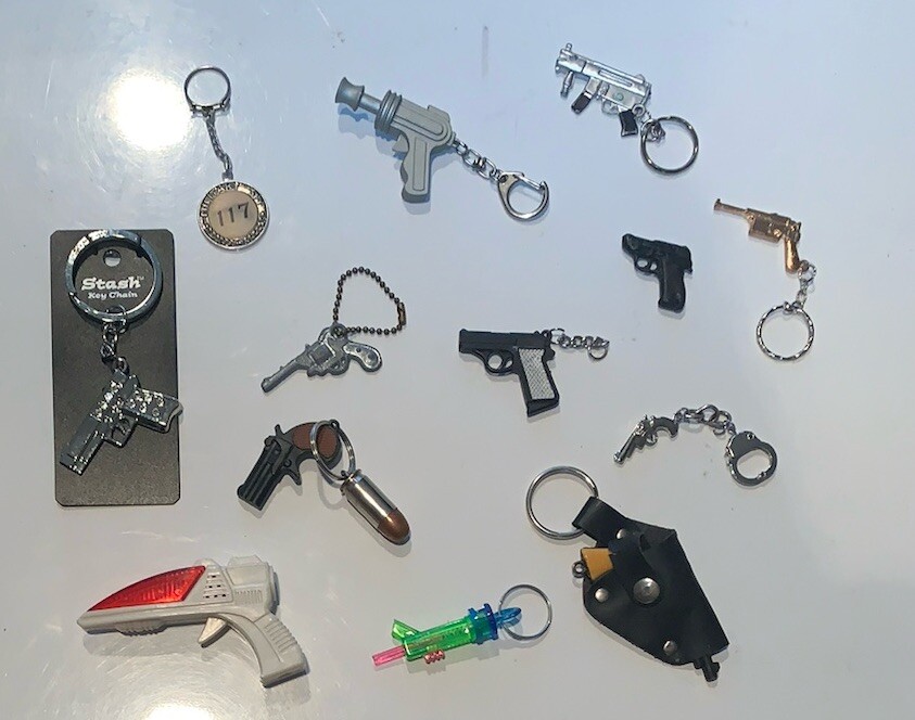 Vintage Lot Of 13 Mini Gun Keychain Key Ring Pistol Laser Space Cap ...