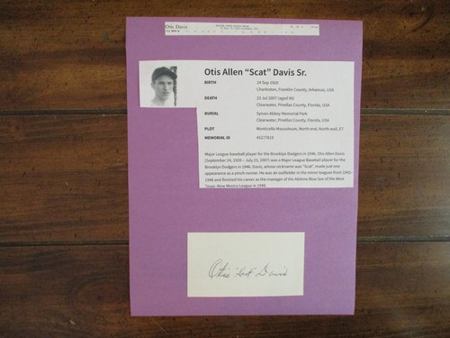 OTIS DAVIS(Died-20)Signed Trimmed Index Card w/8 x 11 Display w/Stats ...