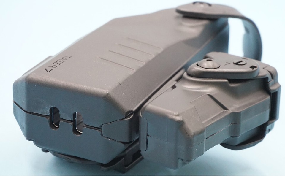 Safariland Taser 7 Holster 7520 Right Hand w/ Cartridge Carrier (For ...