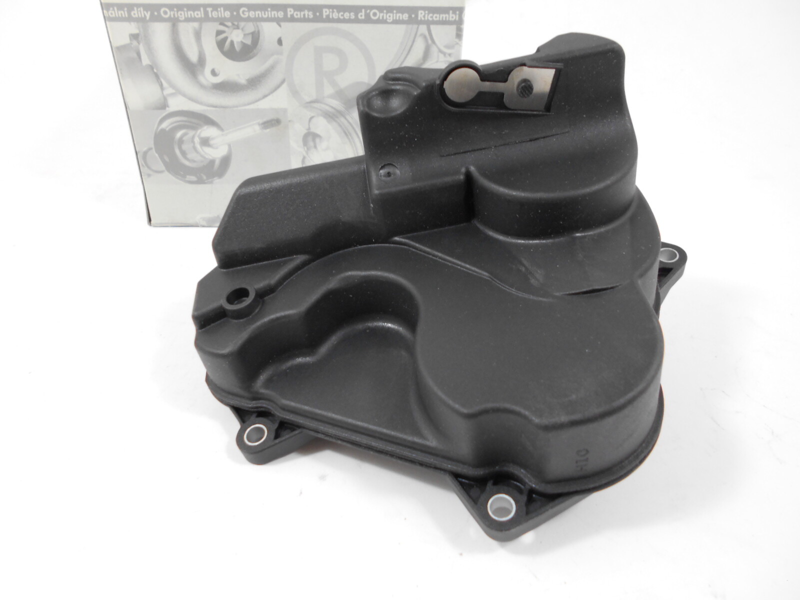 (1044) Orig. Audi A4 A6 A8 oil separator pumpkin housing ventilation ...