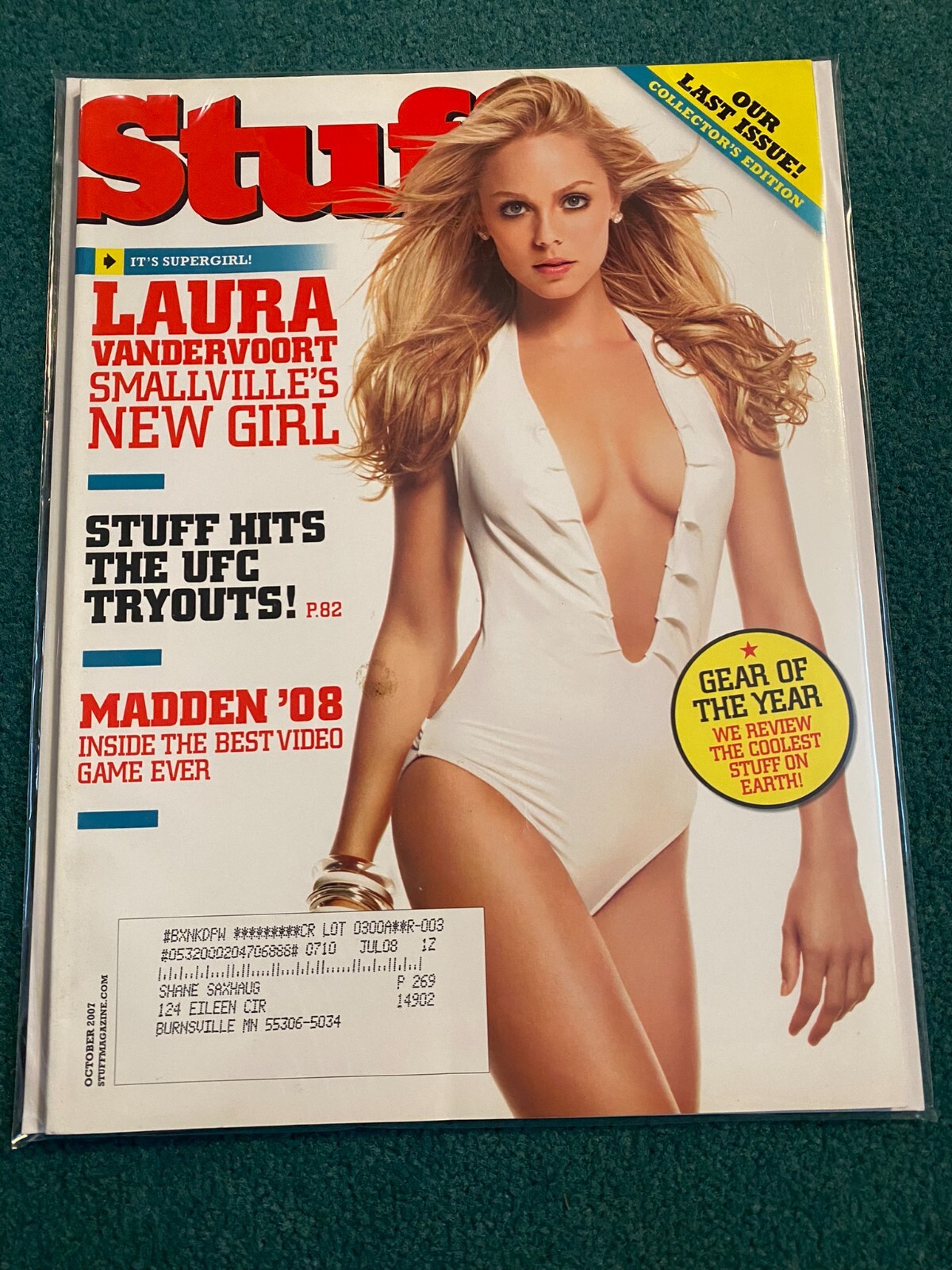 Laura Vandervoort Stuff