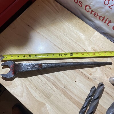 Vintage BONNEY 908 1 1/2" Opening Iron Steel Workers SPUD WRENCH 19 ...