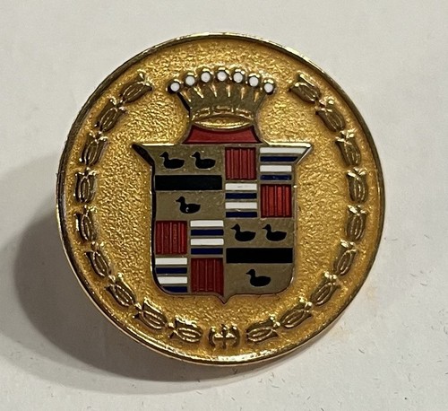 GM Cadillac Lapel Pin With Year 1920 Emblem | eBay