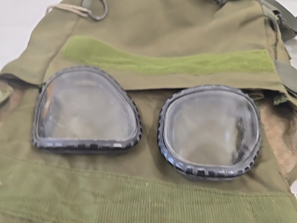 Salty USGI M40/M42 Gas Mask Medium Size NBC US #DK29 | eBay