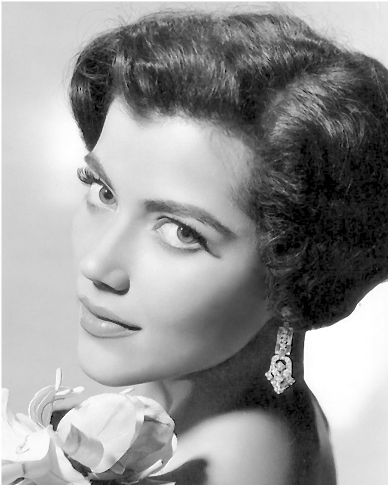 SANDRA EDWARDS 8 X 10 GLOSSY PHOTO #2 | eBay