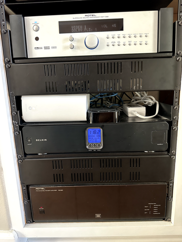 ROTEL PREAMP PROCESSOR RSP 1068 and RB 985 FIVE CHANNELS THX AMPLIFIER ...