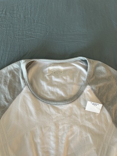 WOMENS "ATHLETA" ACTIVE T-SHIRT NWT! TWO TONE WHITE/BLUE RUCHED TEE ...