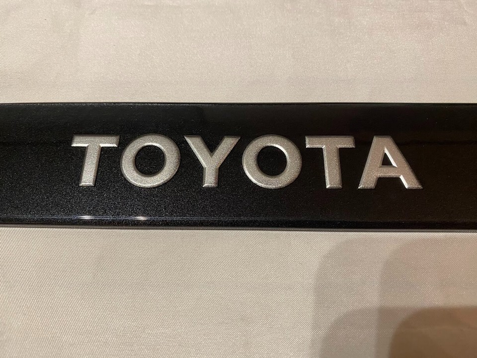 TOYOTA LAND CRUISER 80 Series Genuine Rear Hatch Emblem Nameplate 75435 ...