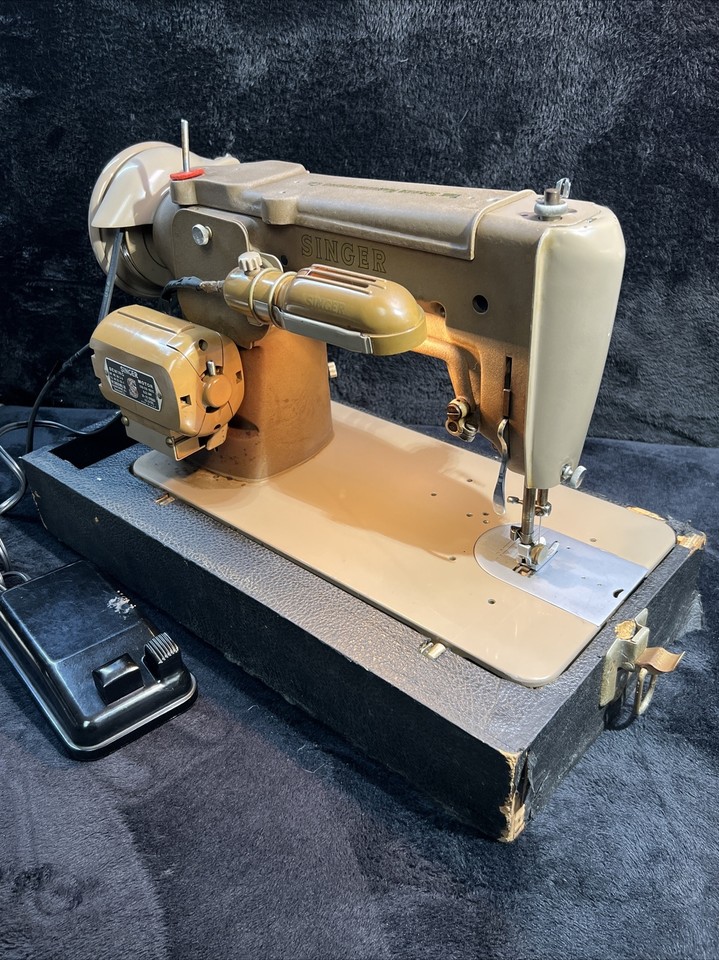 SINGER 306W Sewing Machine W/Carry Case Foot Switch 110-120V - Circa ...