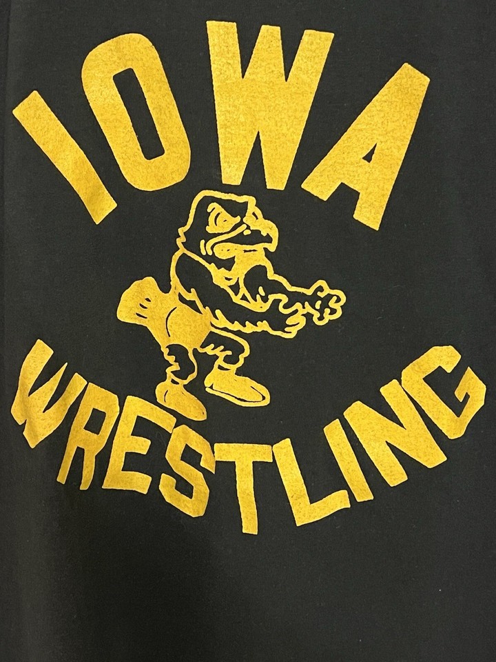 Vintage Iowa Hawkeyes Wrestling Shirt Team Issued USA 80s Dan Gable ...