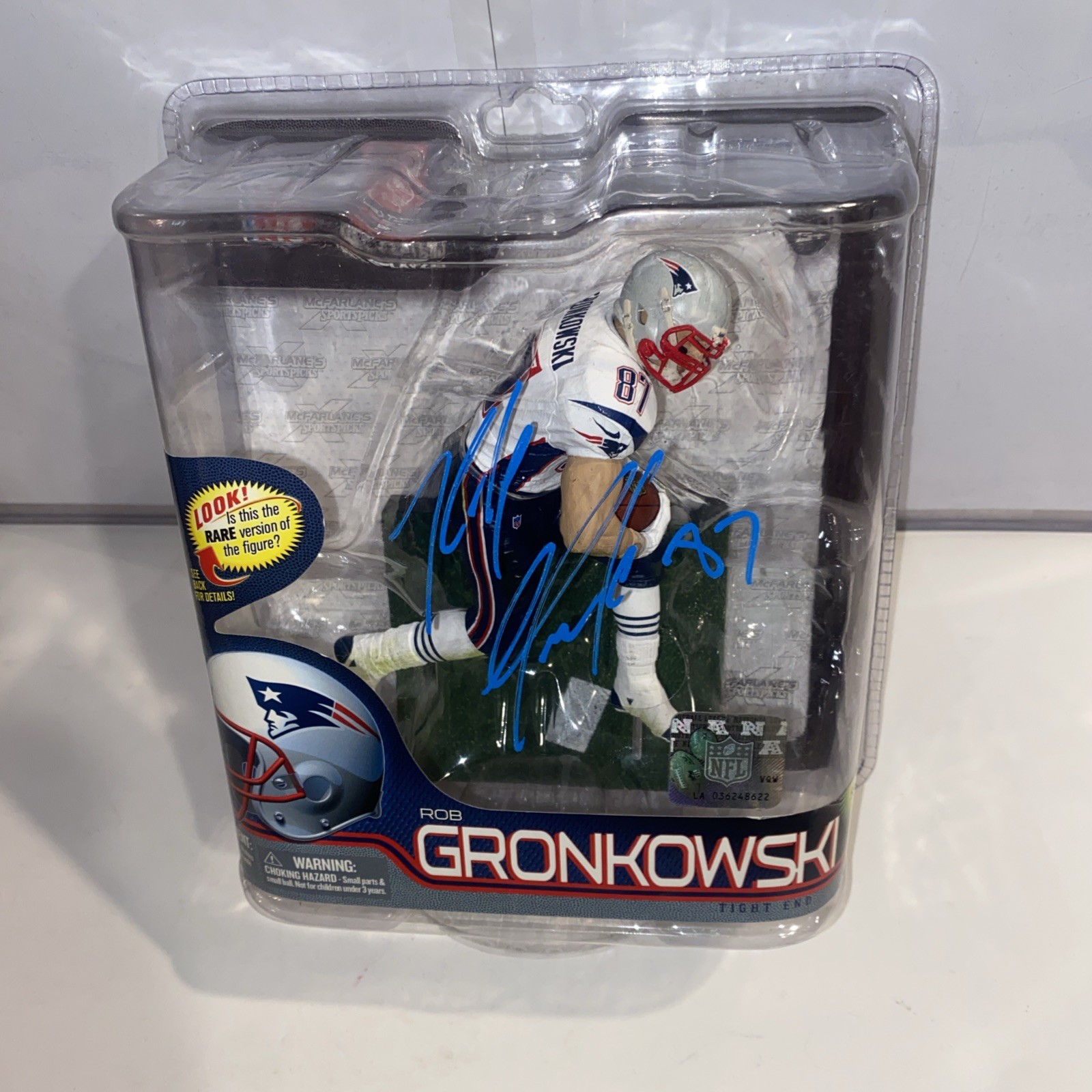 Rob Gronkowski Autographed Memorabilia | Signed Photo, Jersey ...