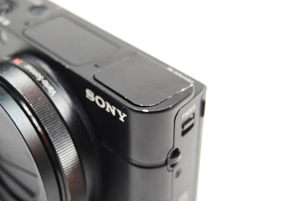 [NEAR MINT] Sony DSC-RX100 III M3 20.1 MP CyberShot Digital Camera ...