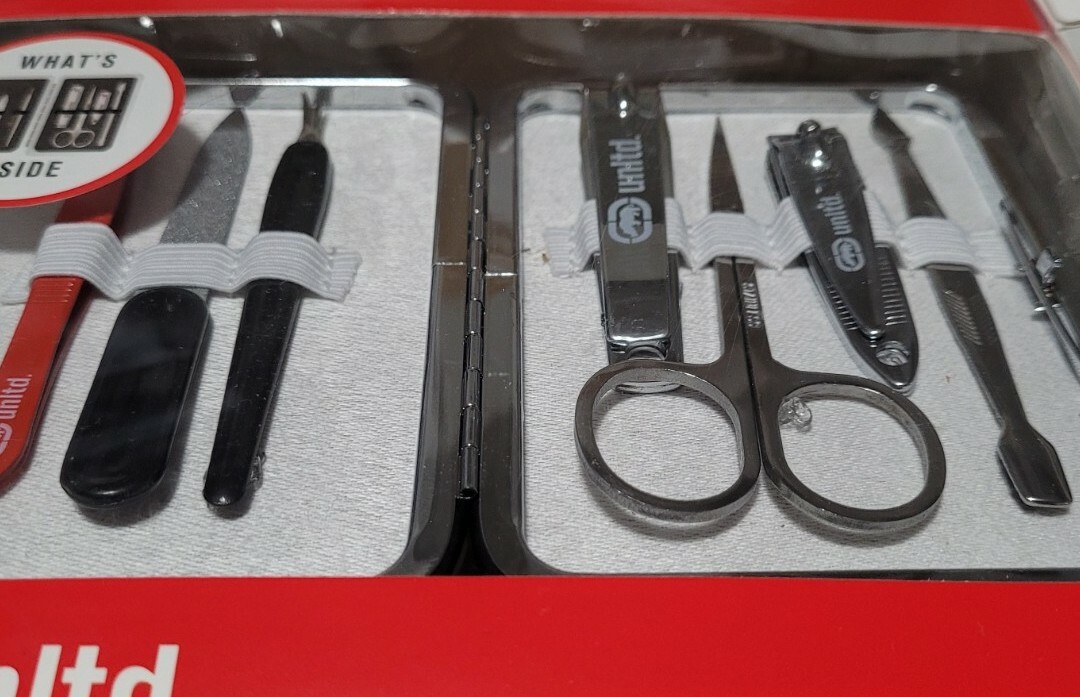 Ecko Logo Scissors