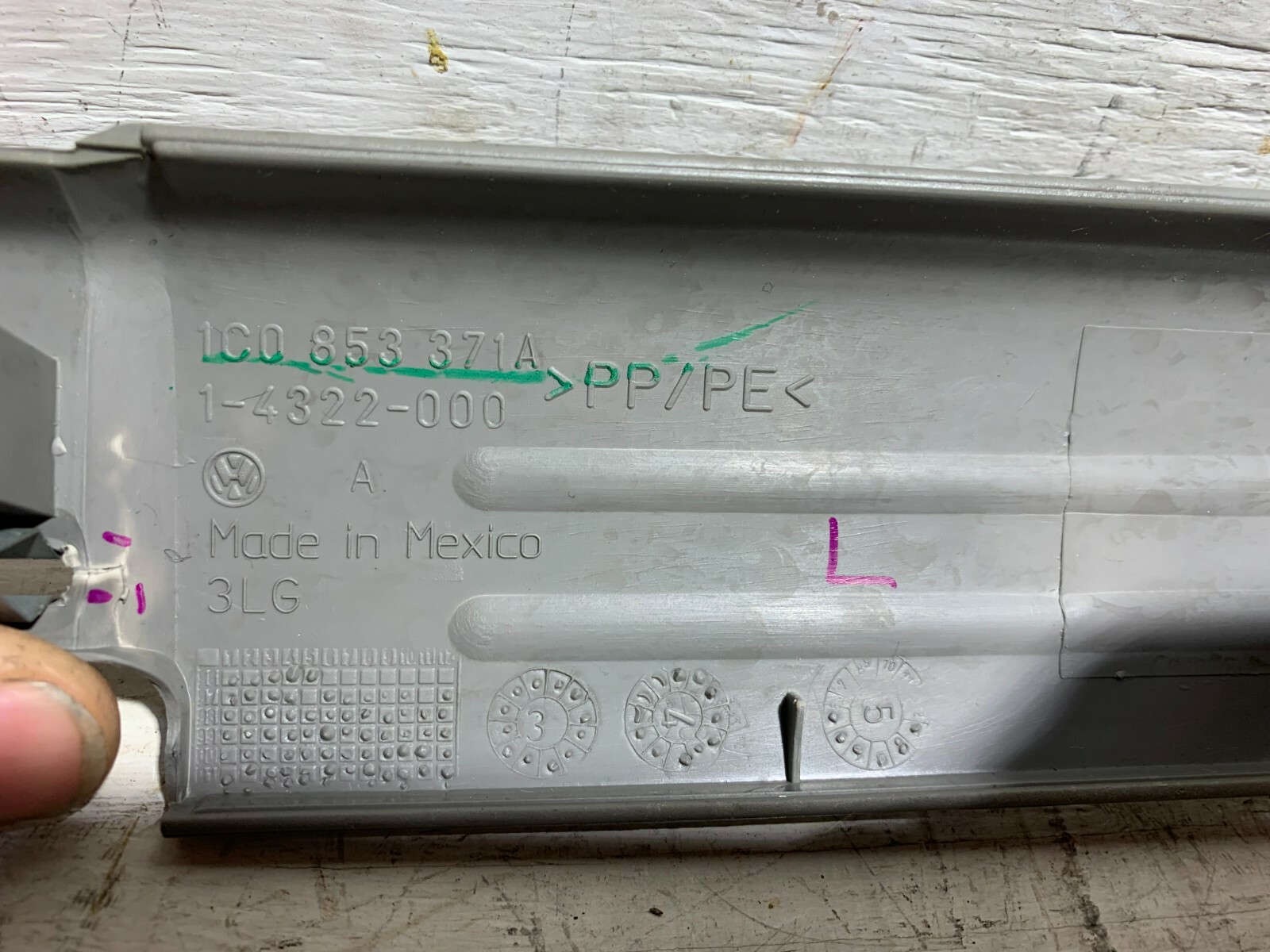 2005-2011 VOLKSWAGEN BEETLE LEFT DRIVERS SIDE DOOR FLOOR SILL STEP ...